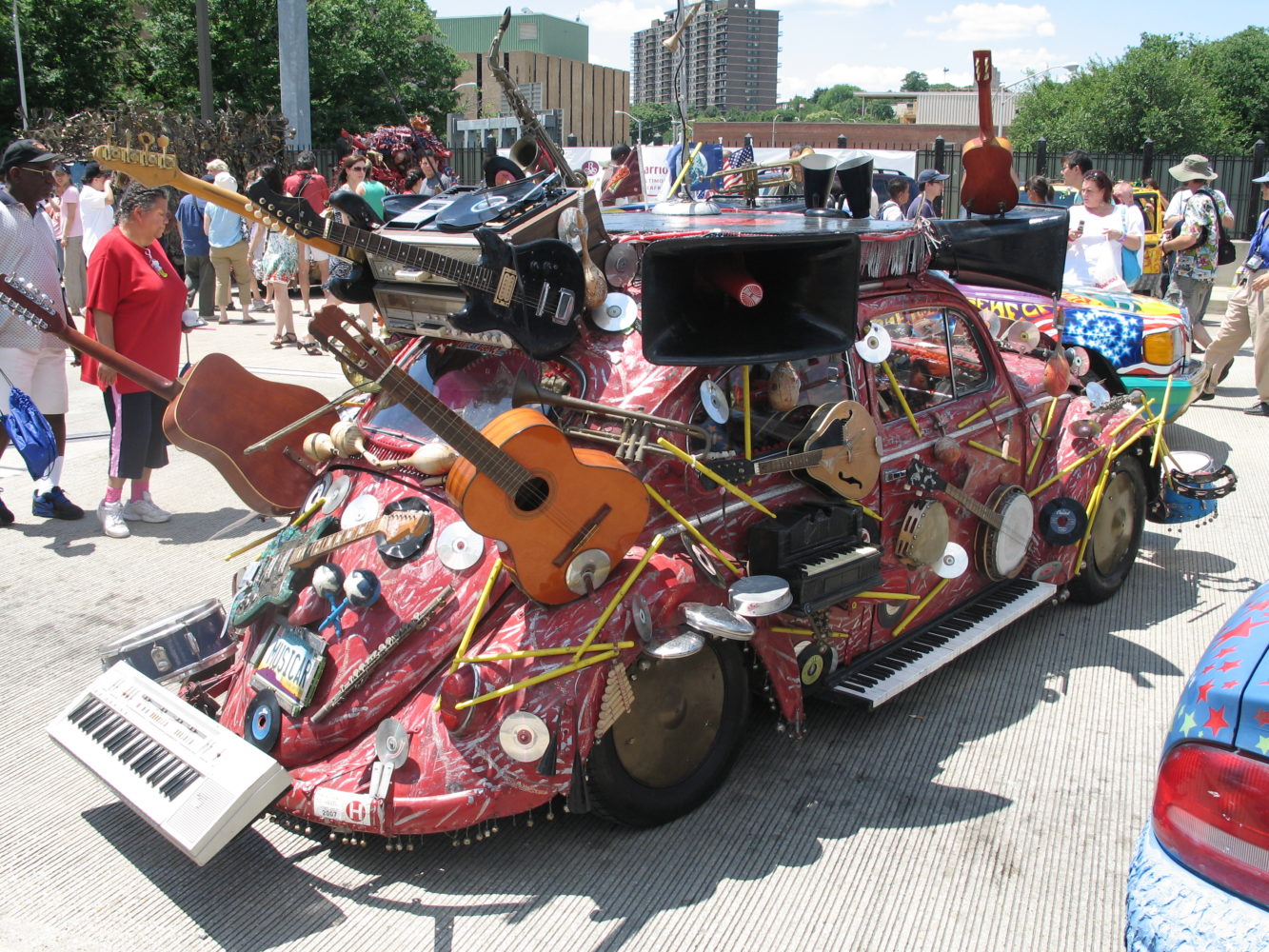 Folk art on wheels: art cars on a roll - Stuck at the Airport