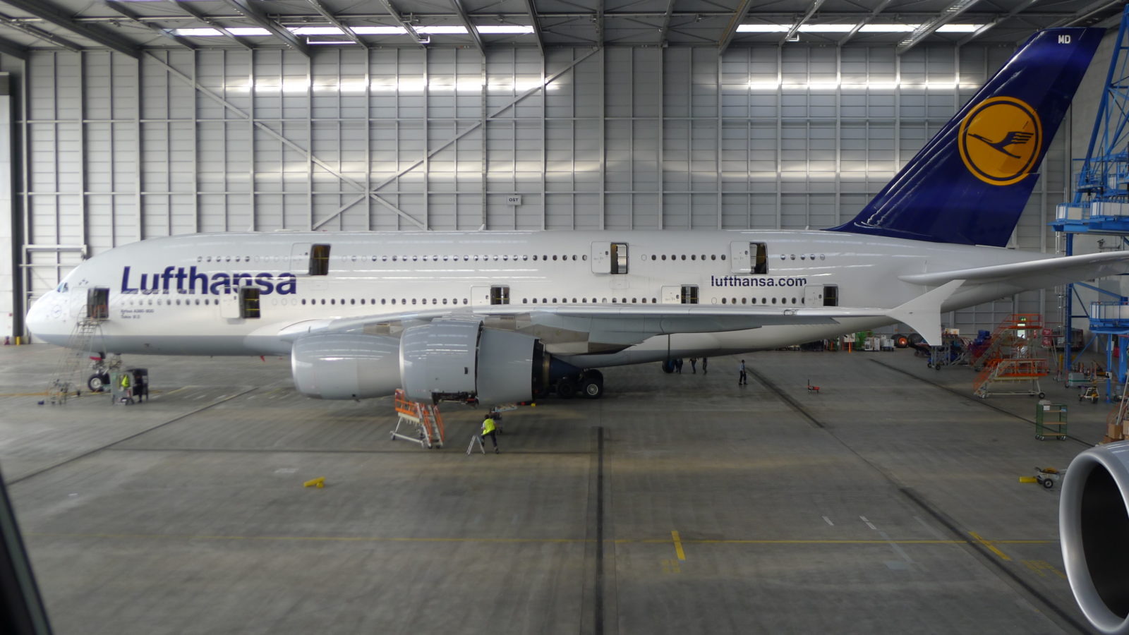 Lufthansa brings A380 to SFO - Stuck at the Airport