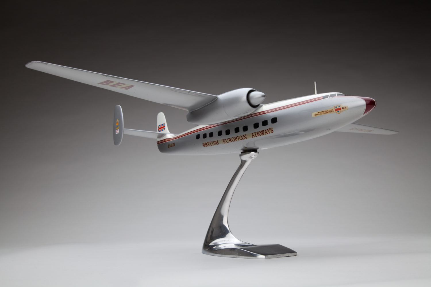 Museum Monday: "Propliners" at SFO - Stuck at the Airport