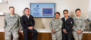 USO for John Wayne Airport +Veteran's Day at DFW - Stuck at the Airport