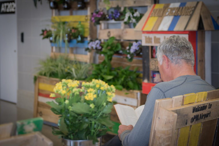 Pop-up seating at PHL Airport - Stuck at the Airport