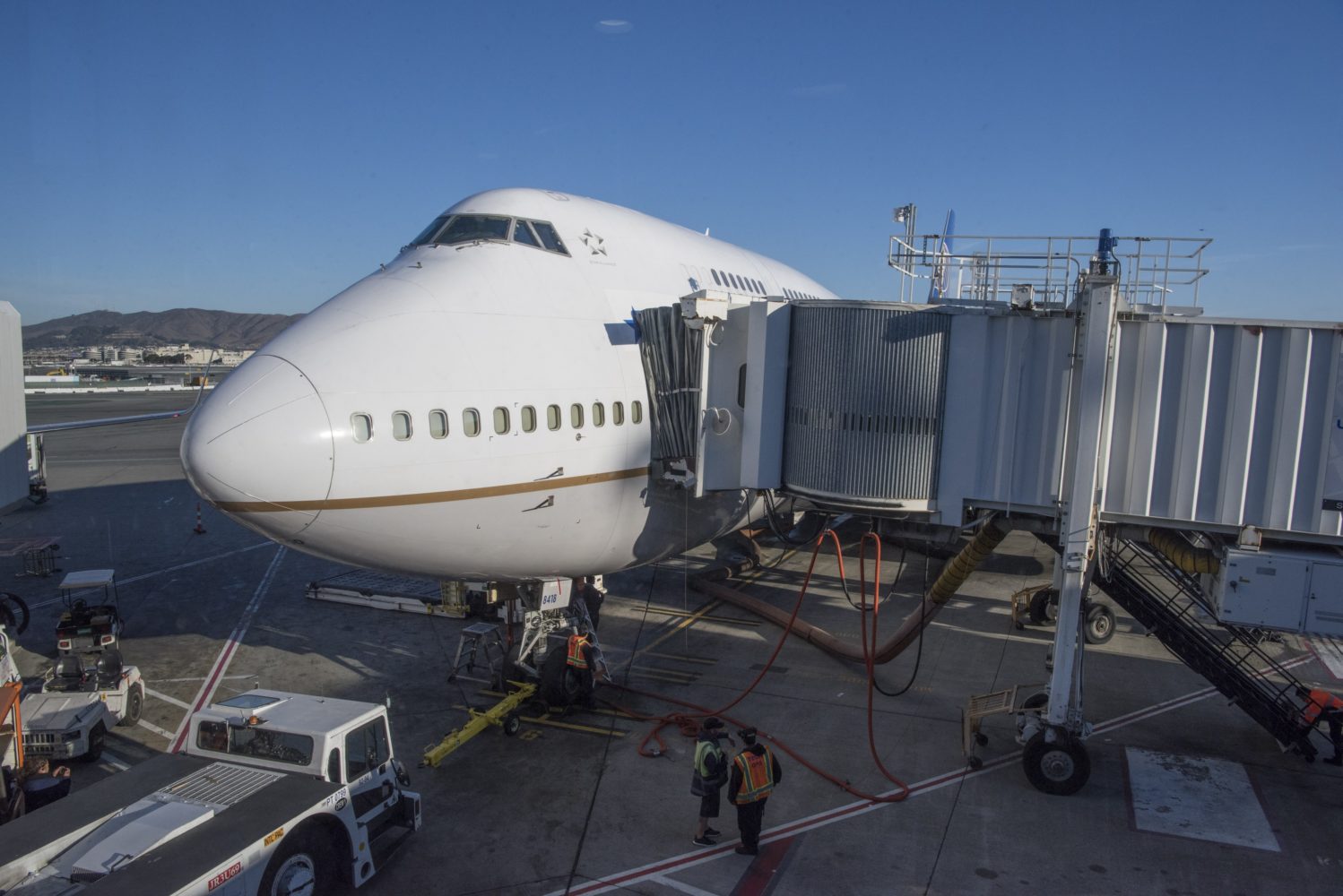 Snaps from Boeing's farewell flight for the Boeing 747 - Stuck at the ...