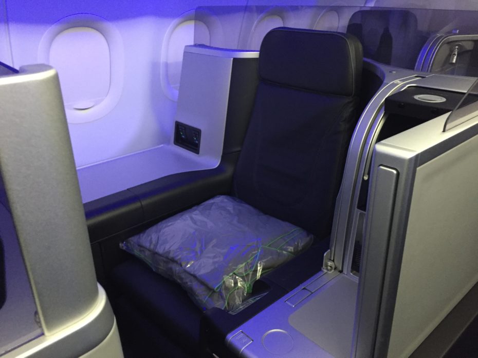 JetBlue starts Mint service between Seattle and Boston - Stuck at the ...