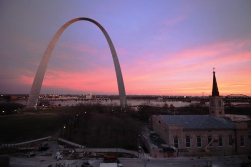 Museum Monday: St. Louis Gateway Arch museum - Stuck at the Airport