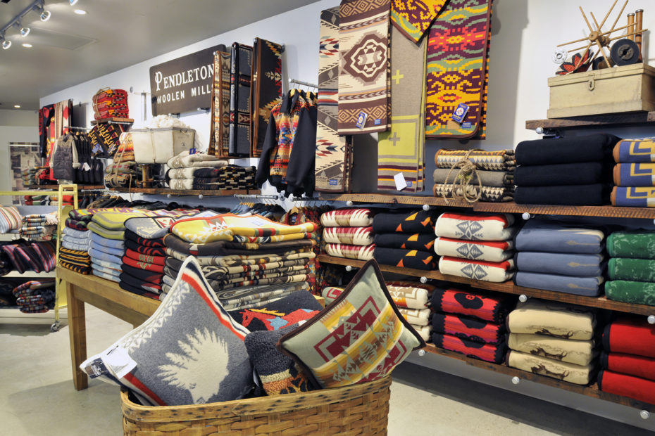 You can (and maybe should) do your holiday shopping at the airport ...