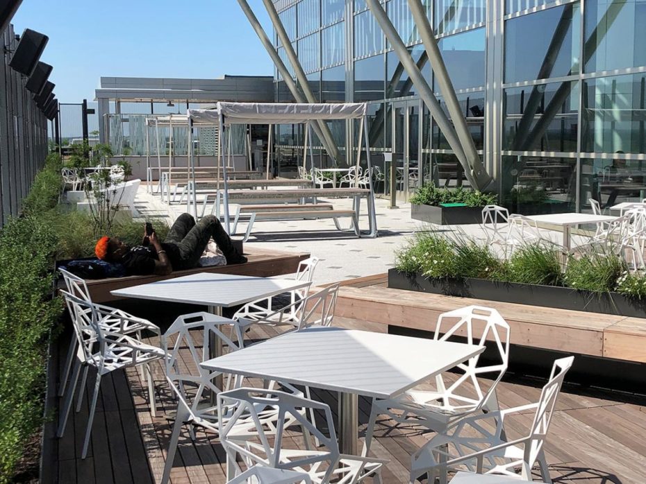 Austin-Bergstrom Int'l Airport opens outdoor patio - Stuck at the Airport