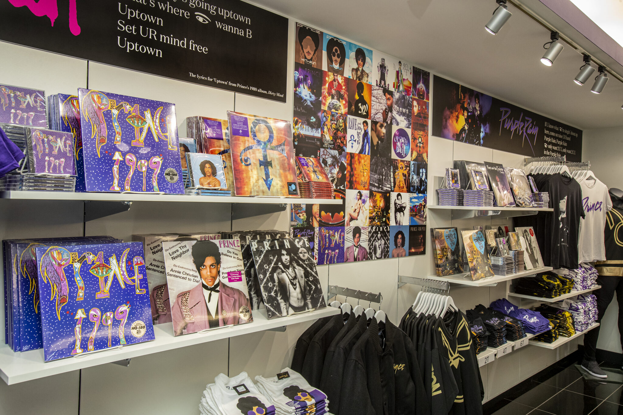 airport shops Archives - Stuck at the Airport