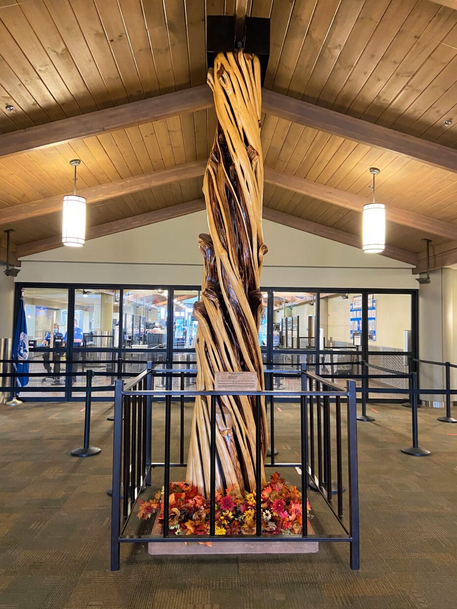 RDM: 5 Things We Love About Redmond Municipal Airport - Roberts Field ...
